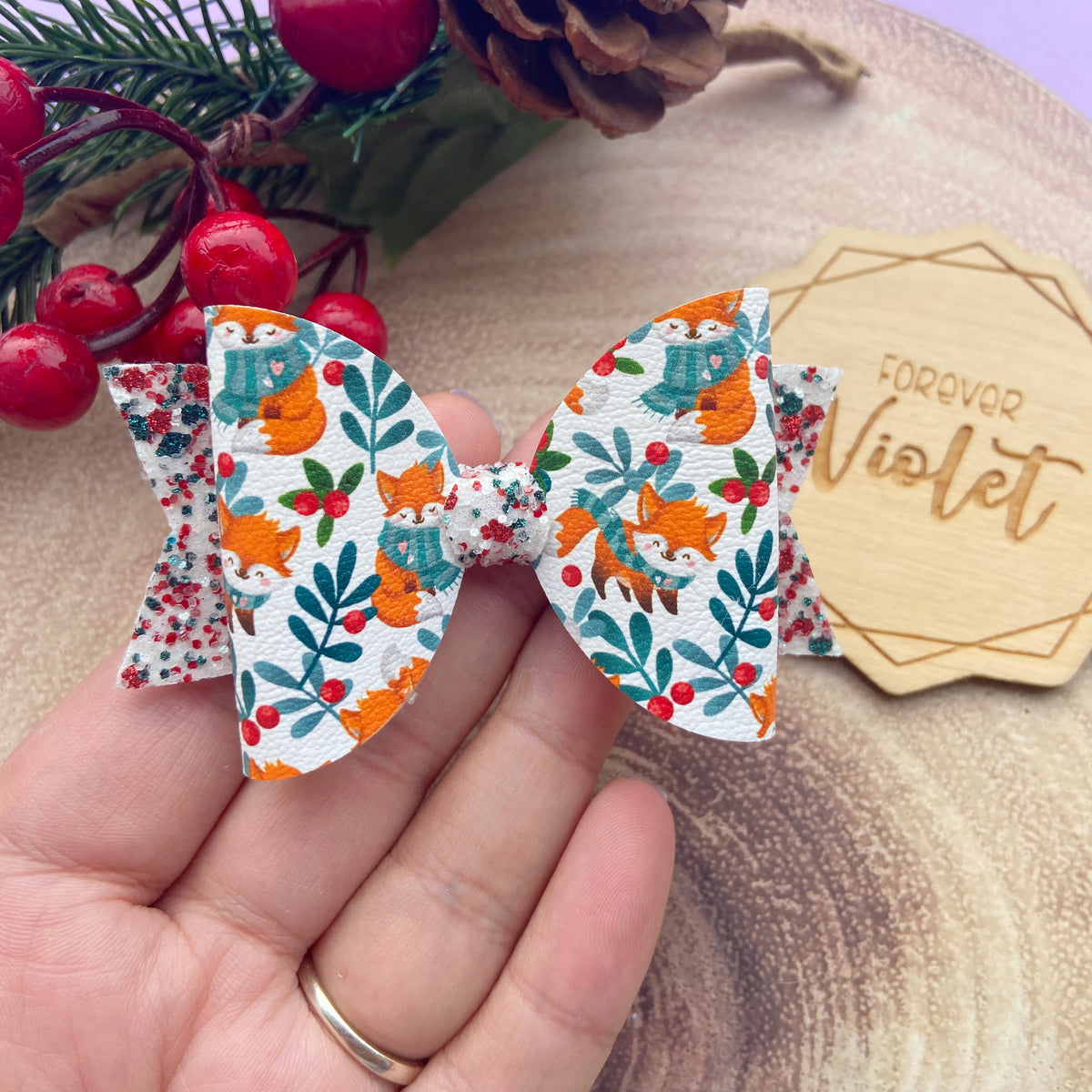Mistletoe Fox Bows – Forever Violet